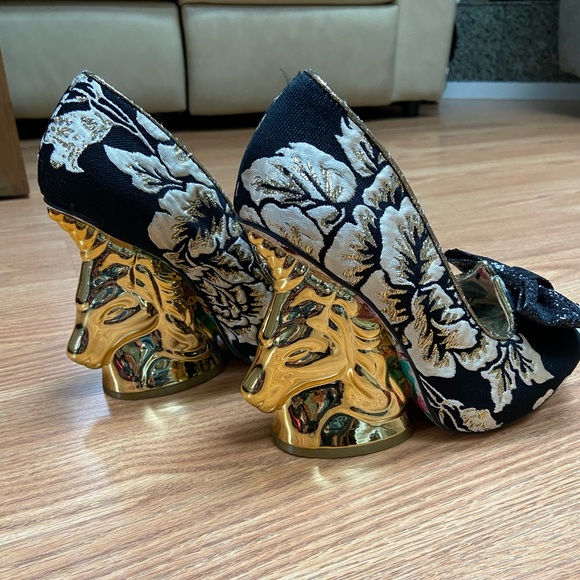 Irregular Choice | Shoes | Irregular Choice Black And Gold Heels | Poshmark